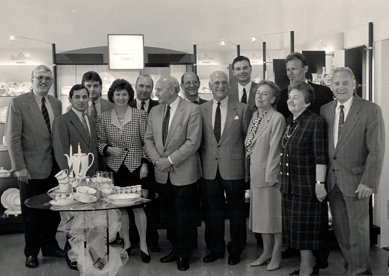 Eröffnungsfeier nach Umbau I. Stock der Fa. Hans Salomon OHG am 6. Mai 1992